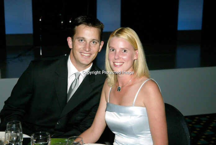 Shane Bond Wife (Tracey Bond) | Love Life | Marriage| Kids ...